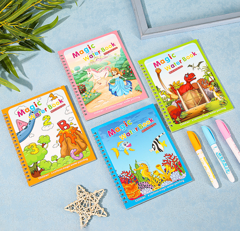 Cumpara Set 4 Carti Magice Reutilizabile de Colorat cu Apa, Magic Water ...